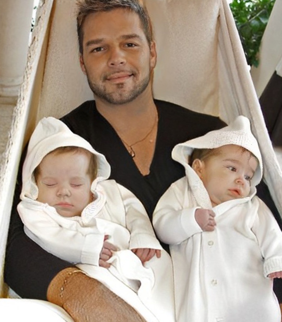 What Do Ricky Martin's Teenage Twins and Two Rarely-Seen Youngest Kids ...